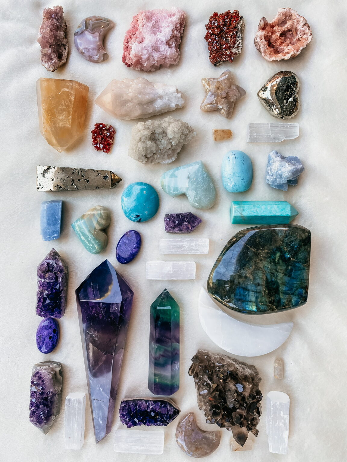 How to Use Crystals With Oils (+ a Complete Guide to Crystals and Their Uses) - Whimsy + Wellness
